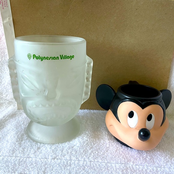Disney | Kitchen | Disney Mickey Mousewalt Disney World Cups 2 Vintage ...